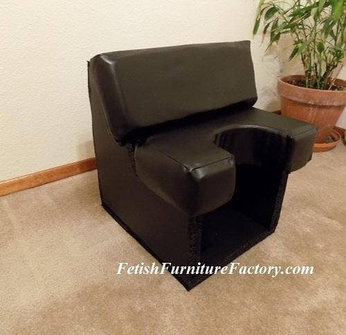 Queening Chairs And Smother Boxes Are Designed To Make Face Sitting Even Easier Yourtango